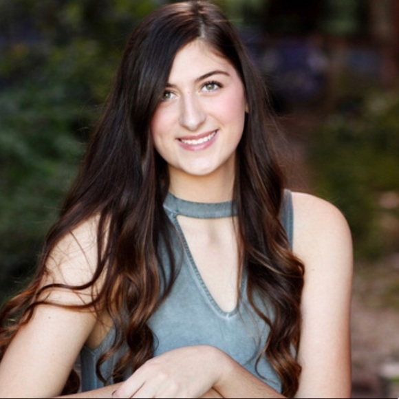 Kailea's Closet (@kailea23) | Poshmark